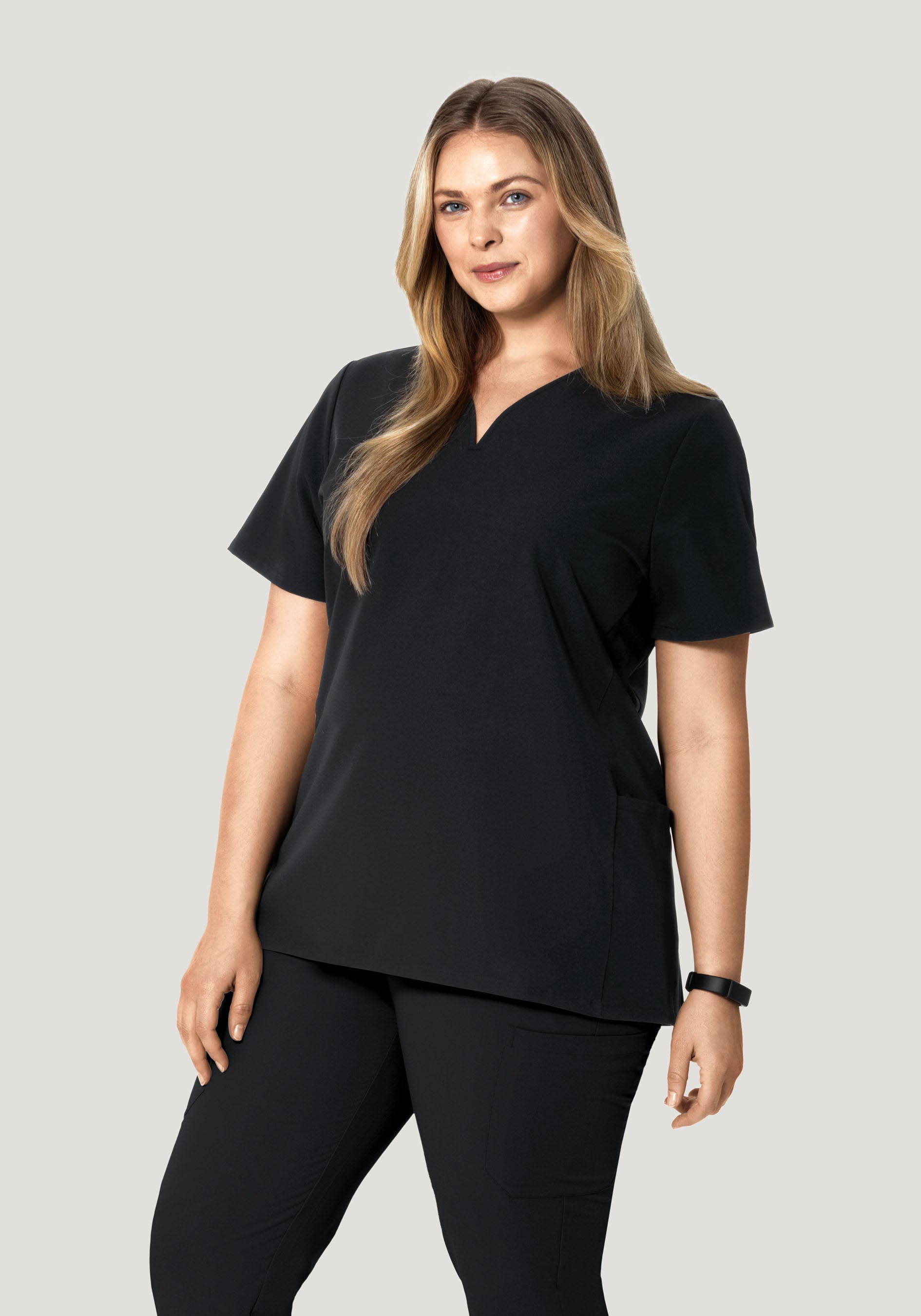 Curved V-Neck Top Black – Mandala Scrubs